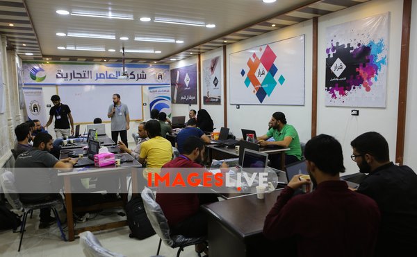ImagesLive - Computer Software Training In Northwestern Syria